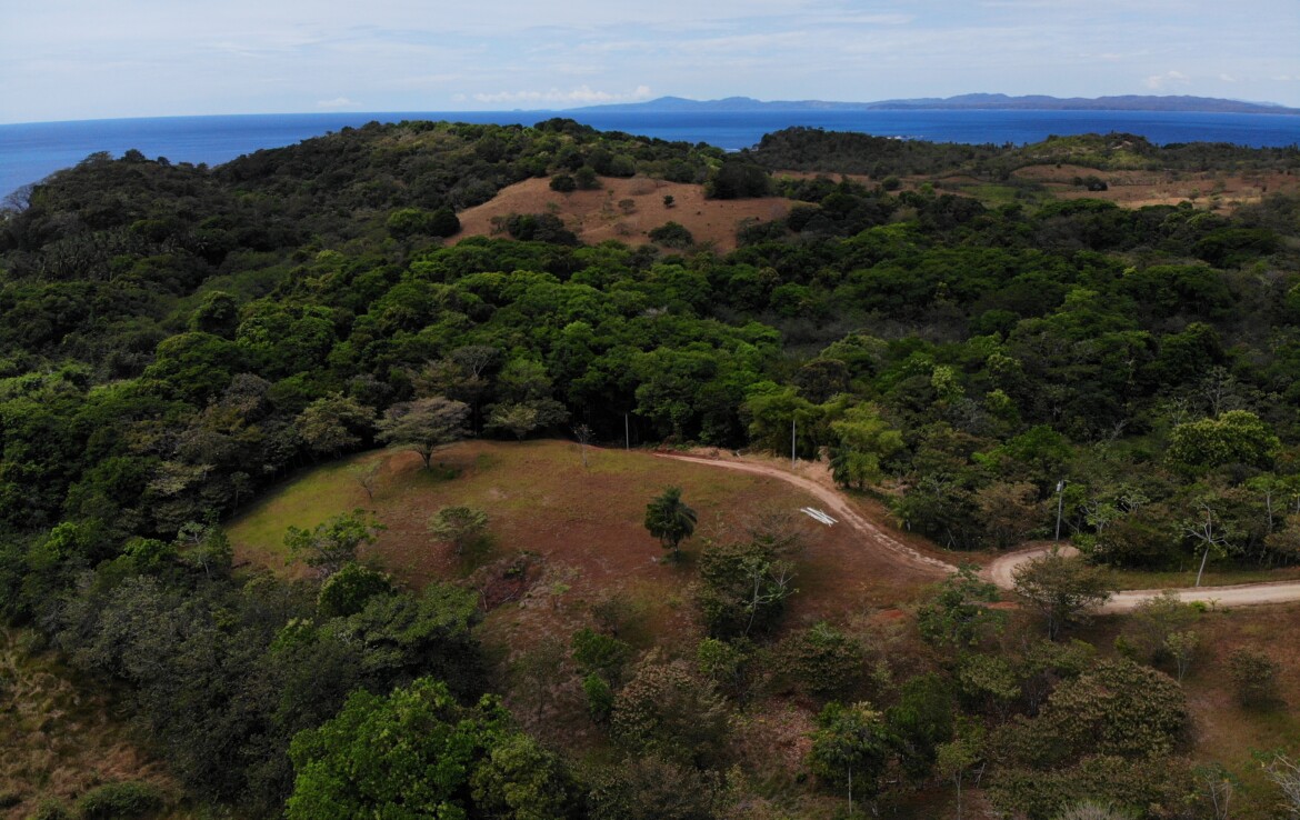 TURN-KEY 2.5 Acre Residential Property With DIRECT Access to MORRILLO ...